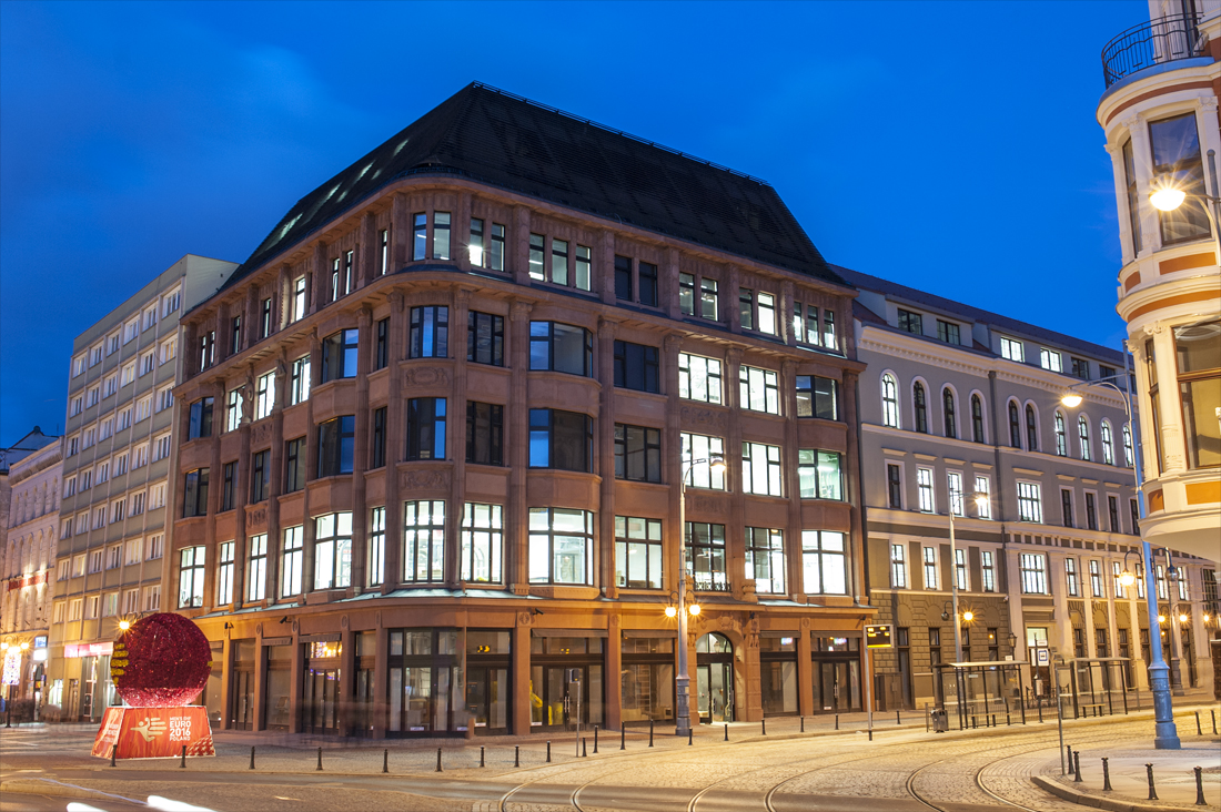 Opera office photos - Opera Brand